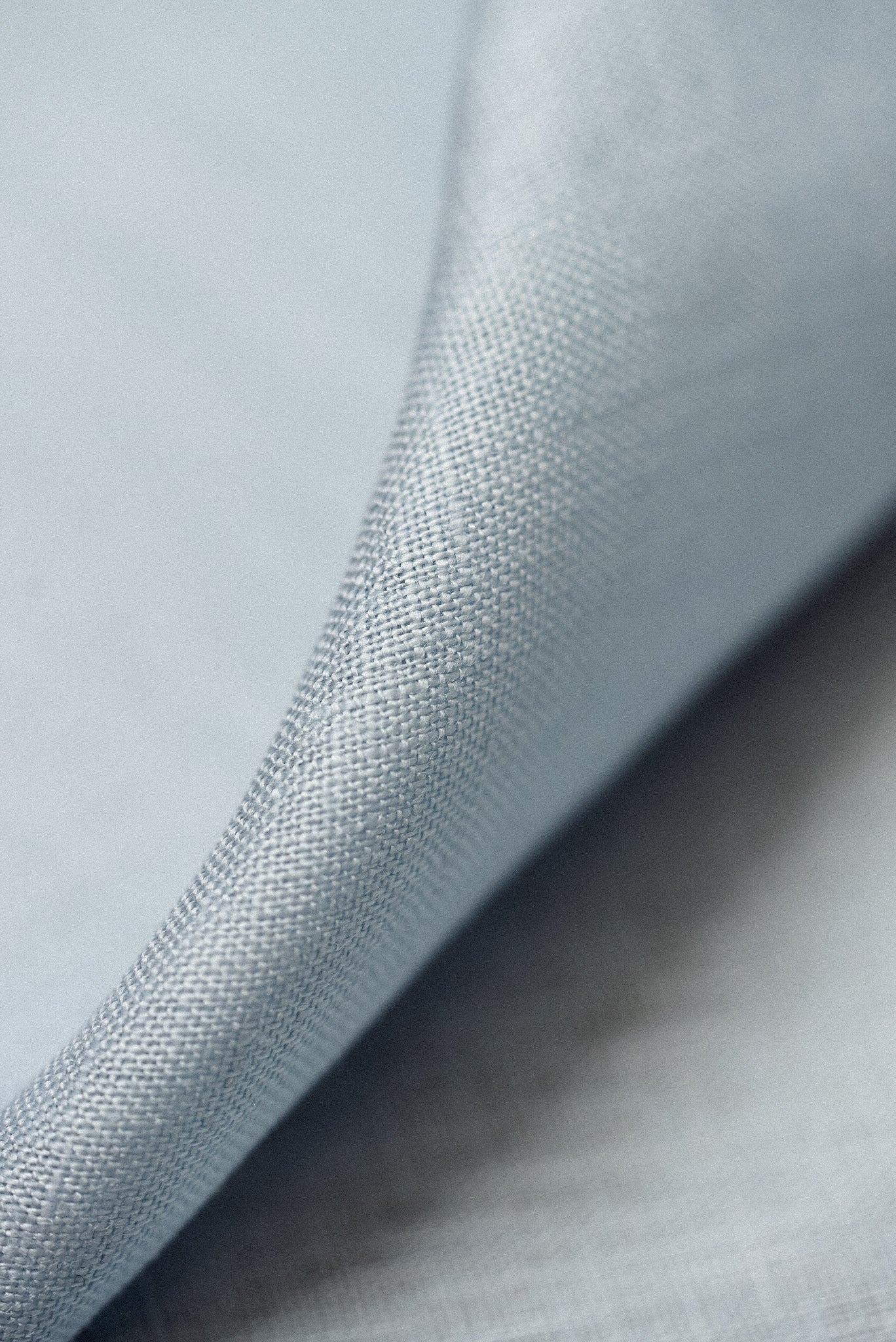 Pure Linen Fabric 5.5 oz/y² Powder Blue [LSP-L055] – BH LINEN